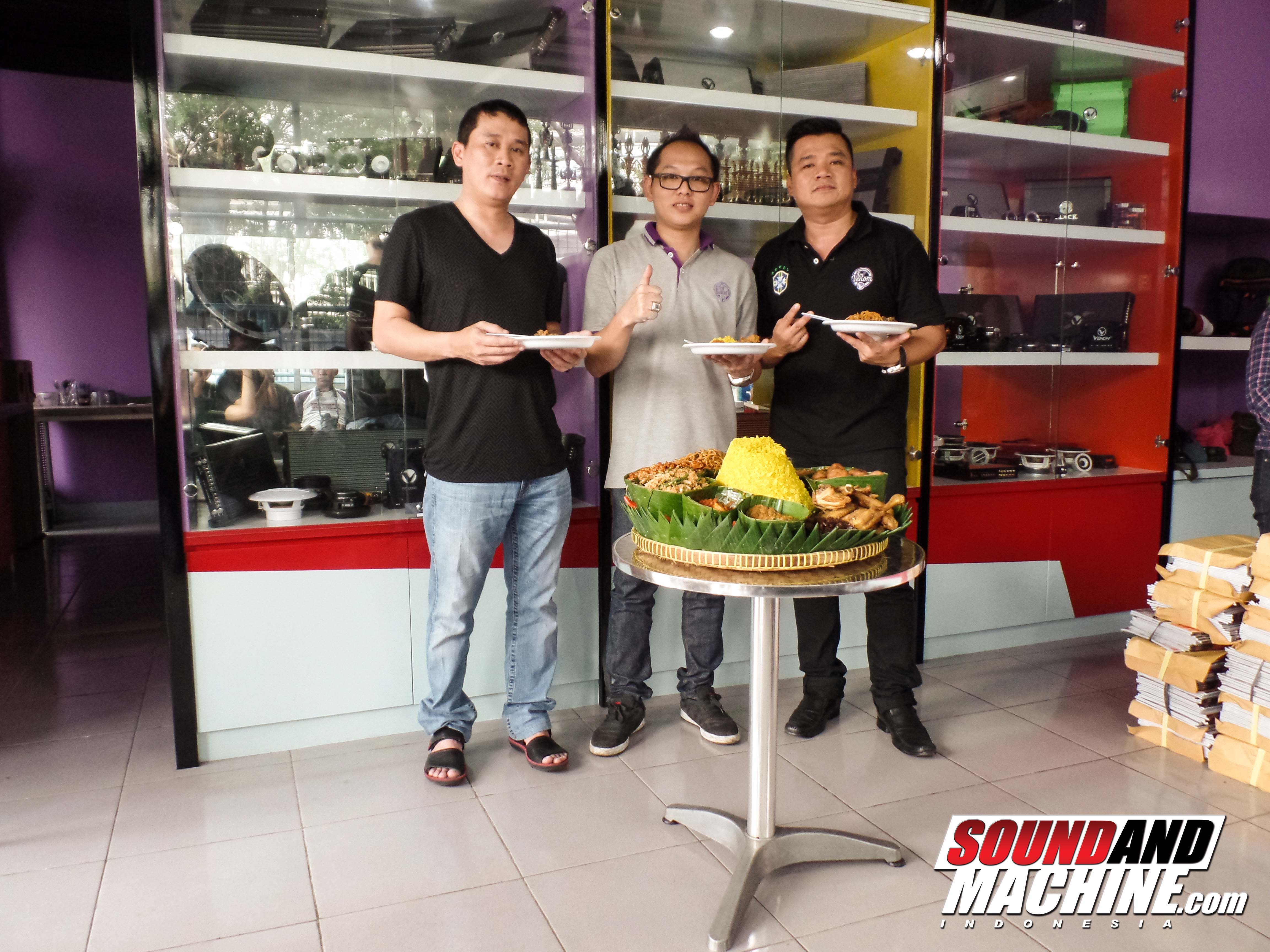 AUDIOWORKS DAN VENOM CAR AUDIO DIRIKAN VENOM GALLERY