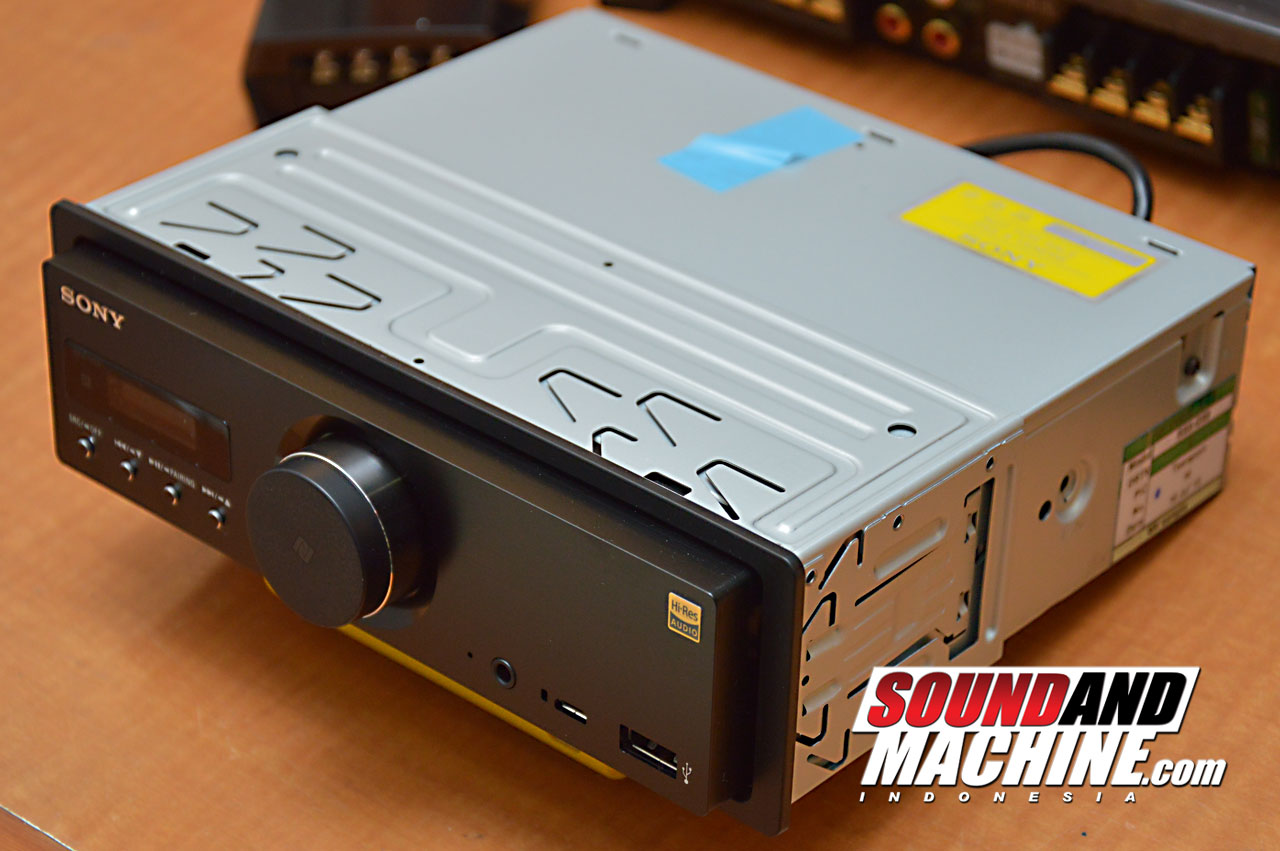 PENAMPAKAN SONY RSX-GS9 HI-RES AUDIO DI IHEAC 2015