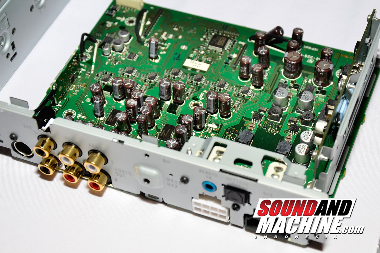 Head Unit Sony Hi-Res RSX-GS9 : Era Baru Hadirkan Suara Audio Mobil ...