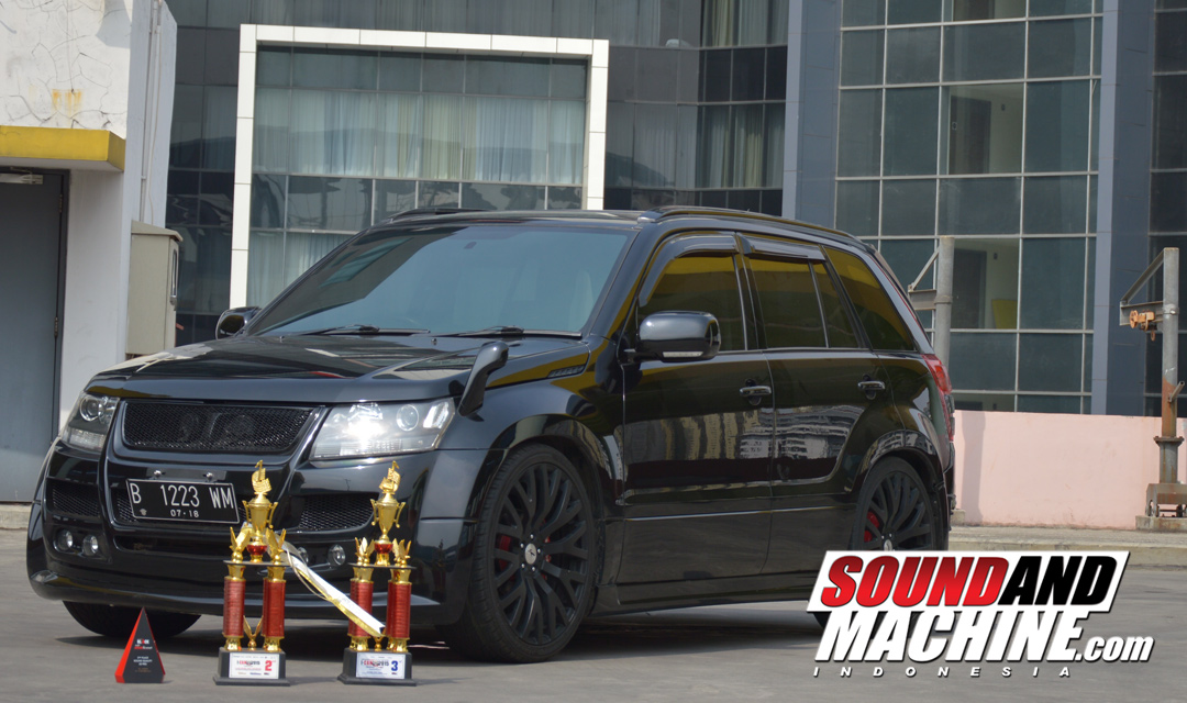 MODIFIKASI AUDIO MOBIL: GRAND VITARA `FASHIONABLE SYSTEM`