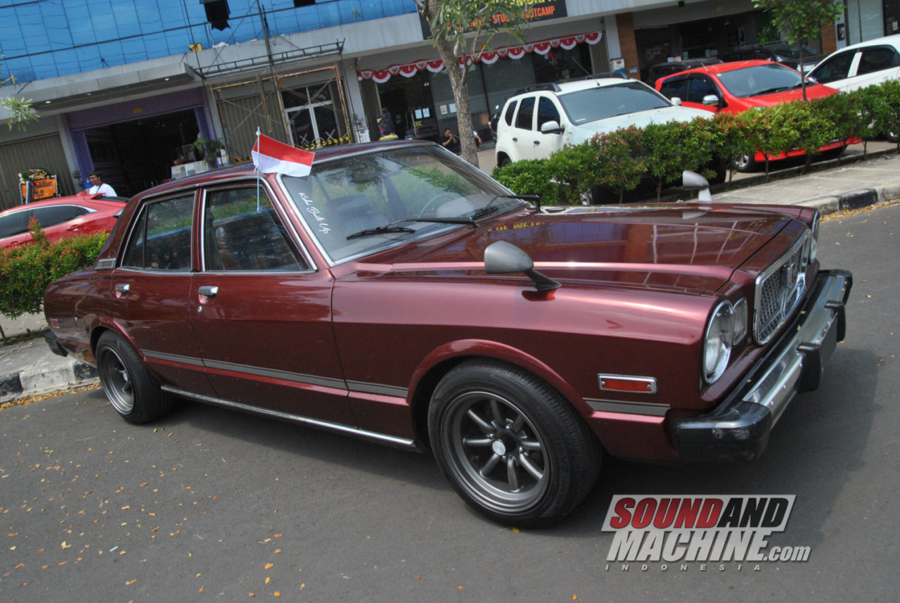 Merah-Putih Mobil Retro Meriahkan Kumpul Bareng Kedai Built-Up