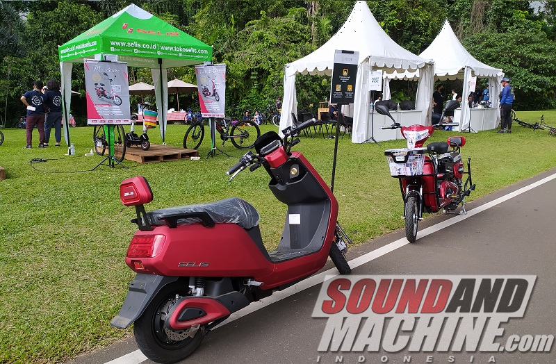 Deretan Motor Listrik Modifikasi Tampil di Kebun Raya Challenge 75K