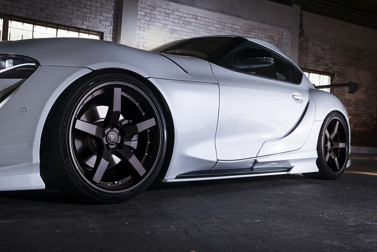 Parts Eksterior KUHL RACING 90R-RS Toyota GR Supra, Agresif Tanpa Widebody